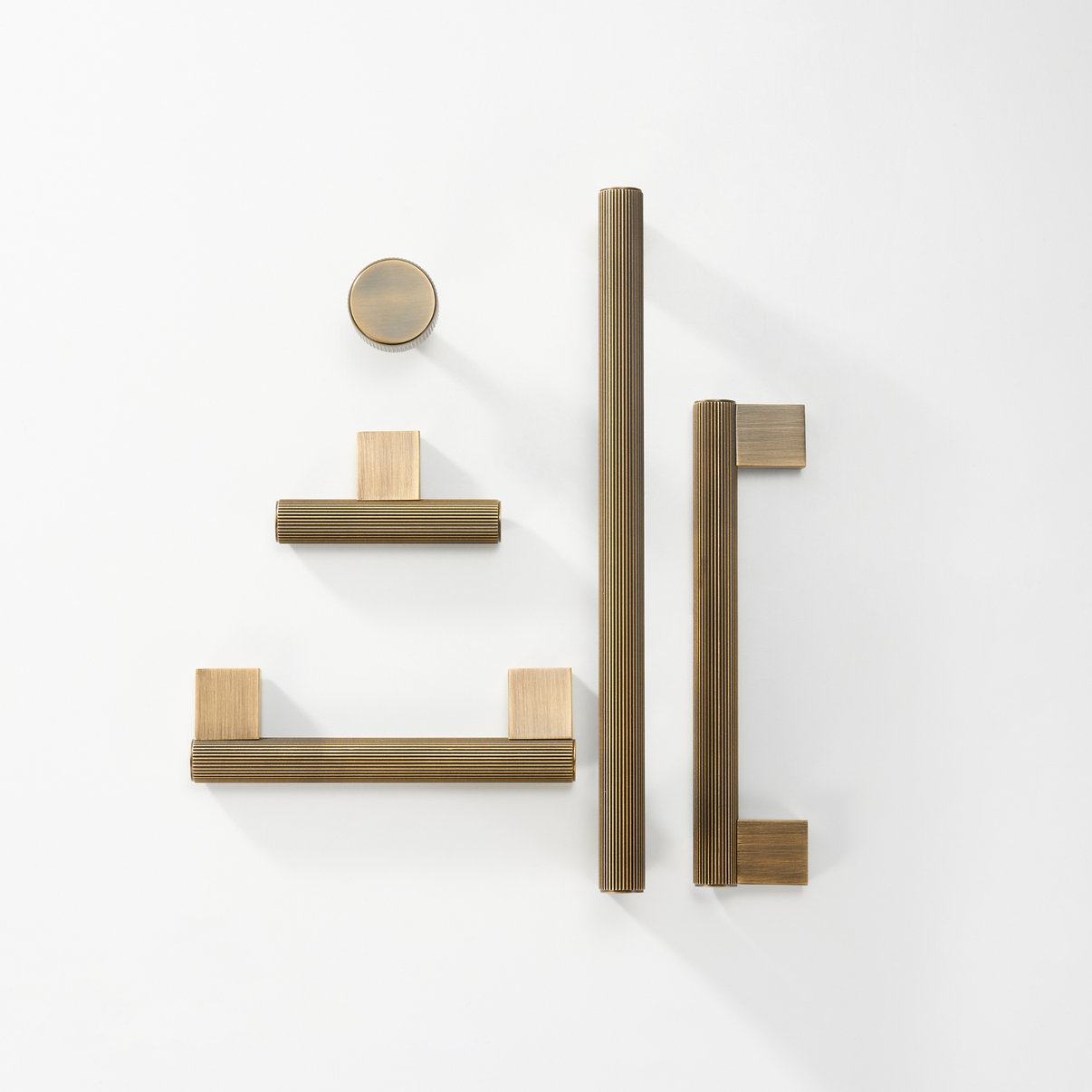 SOLID BRASS HANDLES / LINEAR KNURL - Handle Shop Couture
