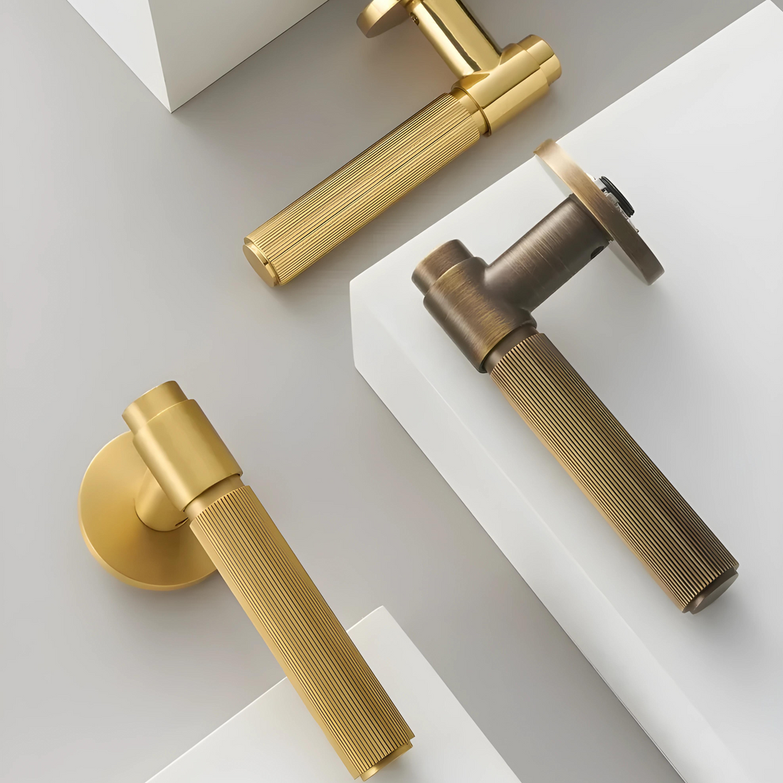 RODOS / Linear Knurled Brass Door Handles | Handle Shop Couture ...
