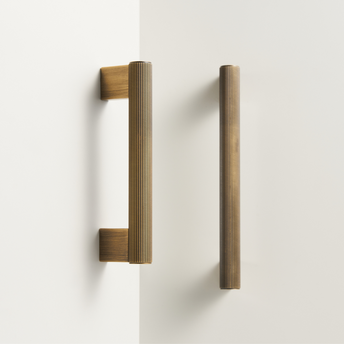 SOLID BRASS HANDLES / LINEAR KNURL - Handle Shop Couture