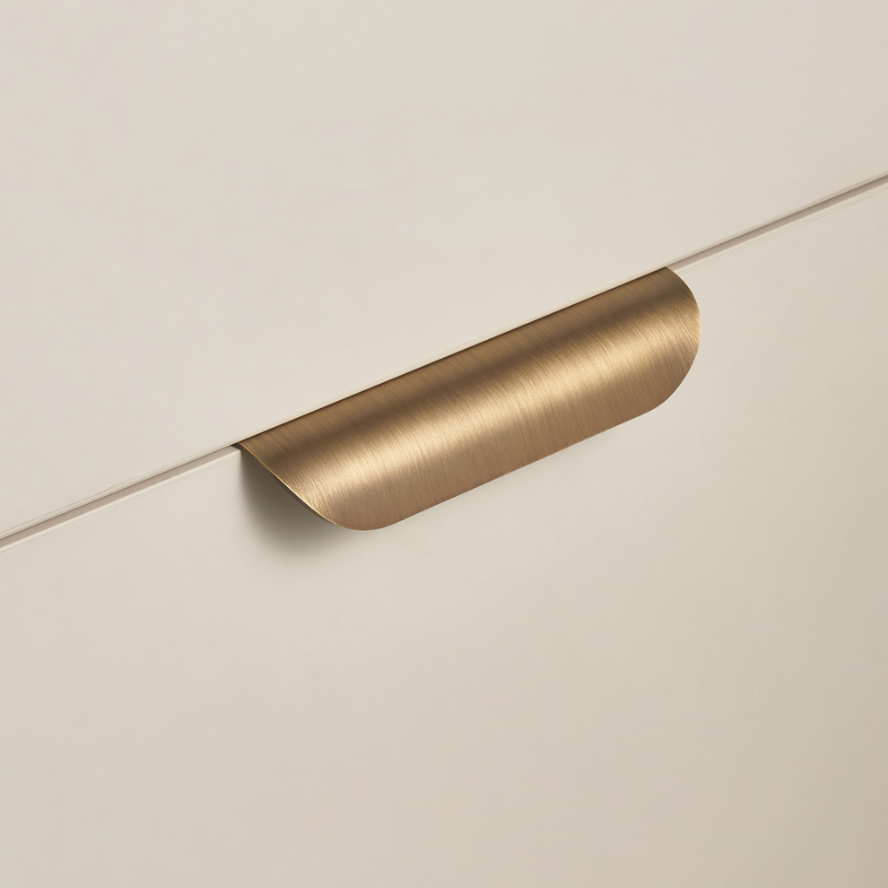 MIRTO / Curved Solid Brass Edge Pull - Handle Shop Couture