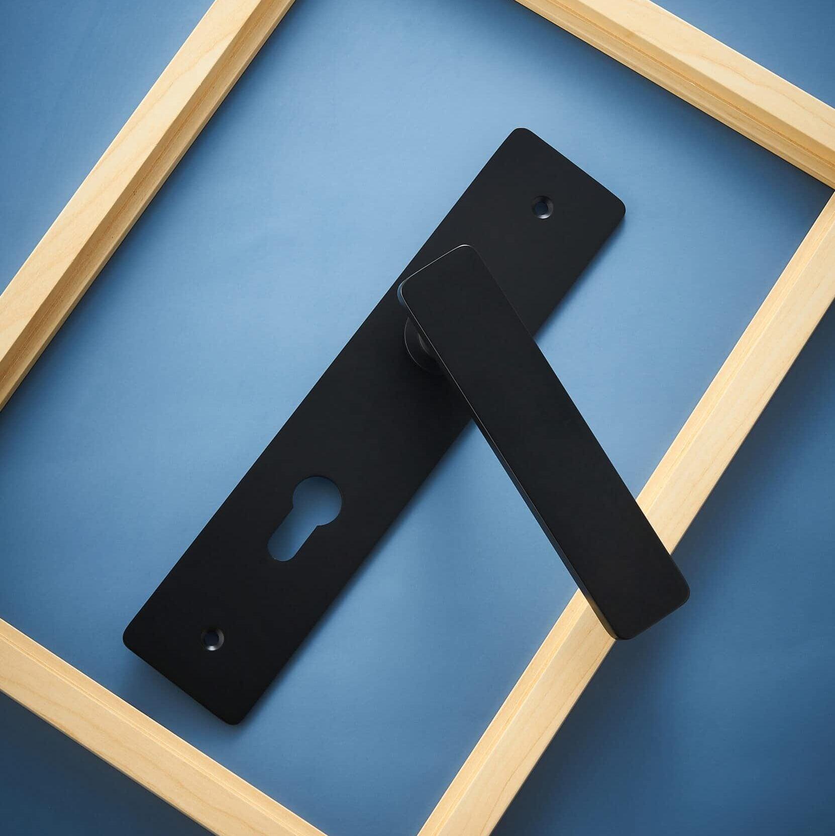 ARTEAGA / Solid Brass Lever Door Handles - Handle Shop Couture