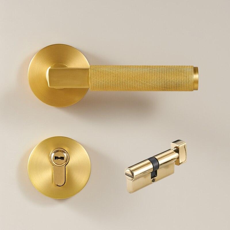 FRANCO / Knurled Brass Lever Handle & Lock Set