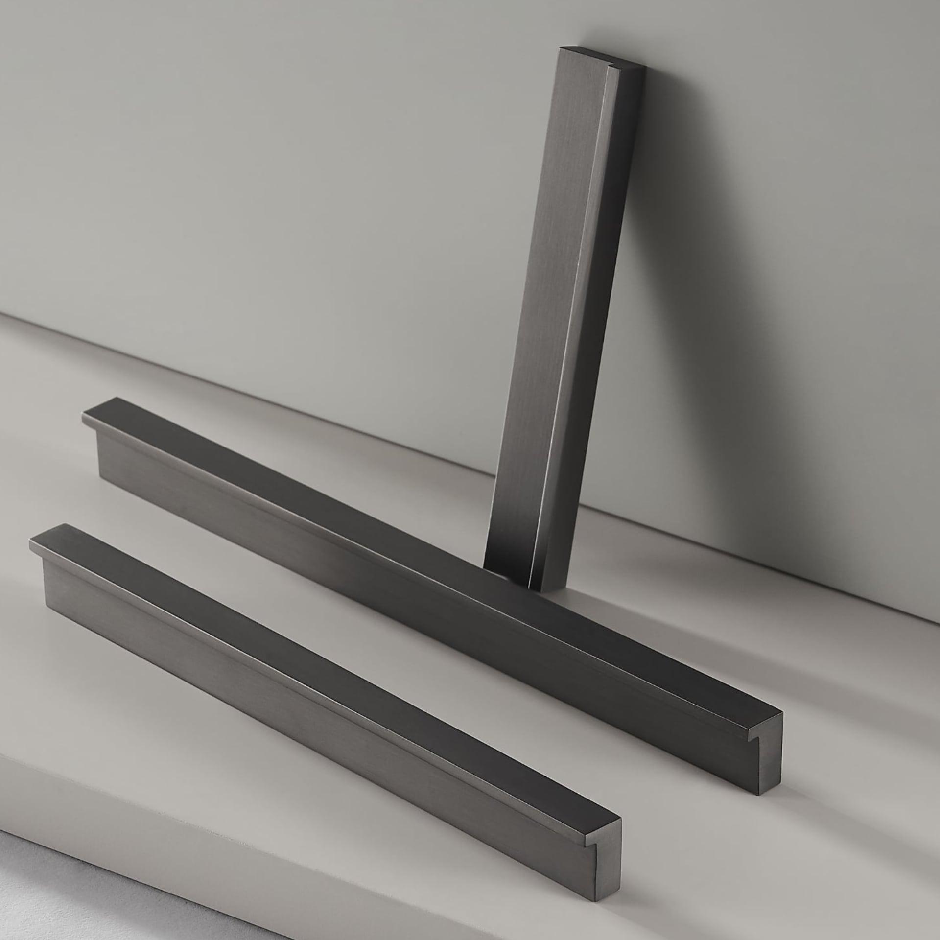 MARCUS / BRASS HANDLES / L-SHAPE - Handle Shop Couture