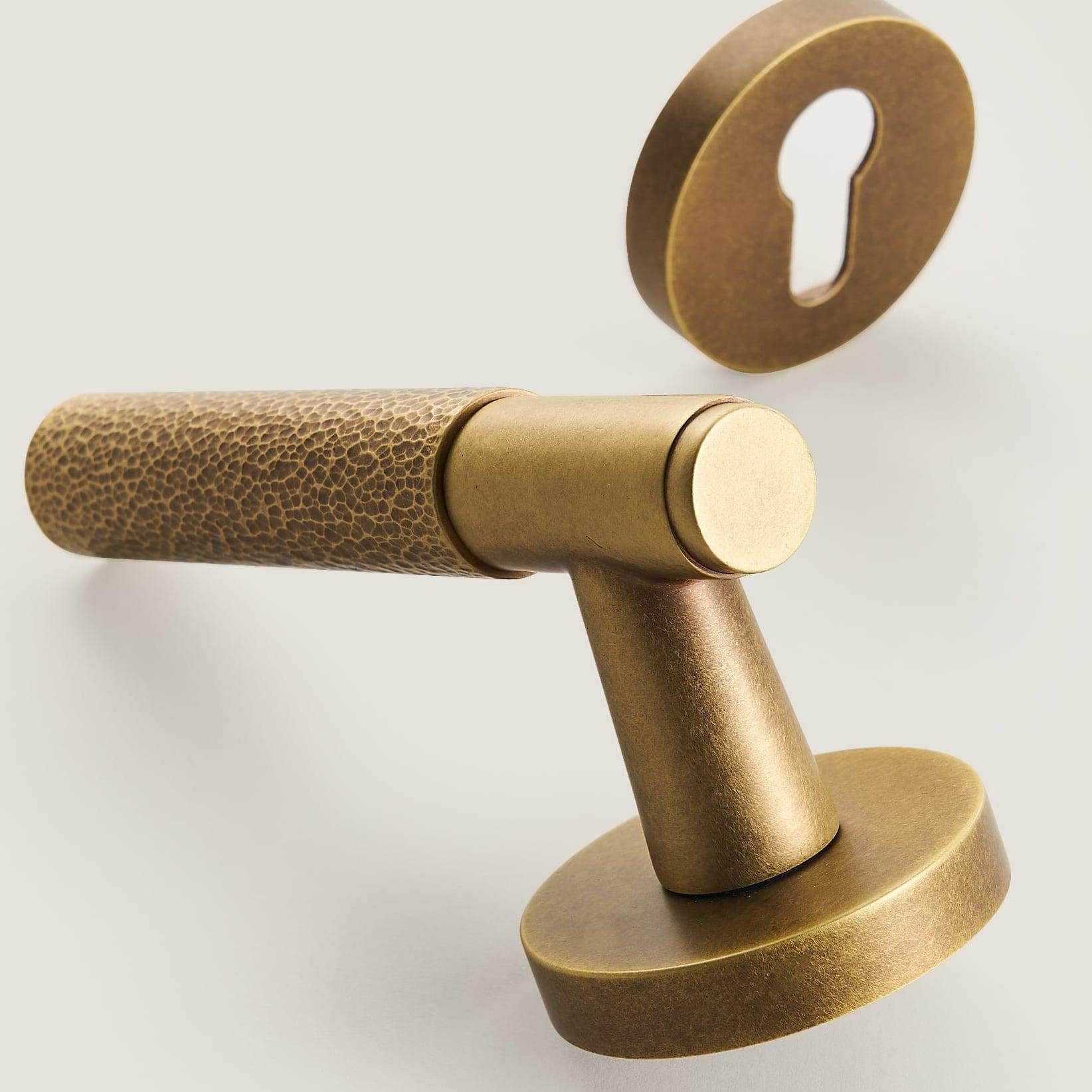 PARO / Hammered Brass Door Handles | Handle Shop Couture - Handle Shop ...